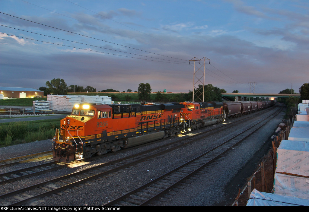 Night Fall On The Grainer